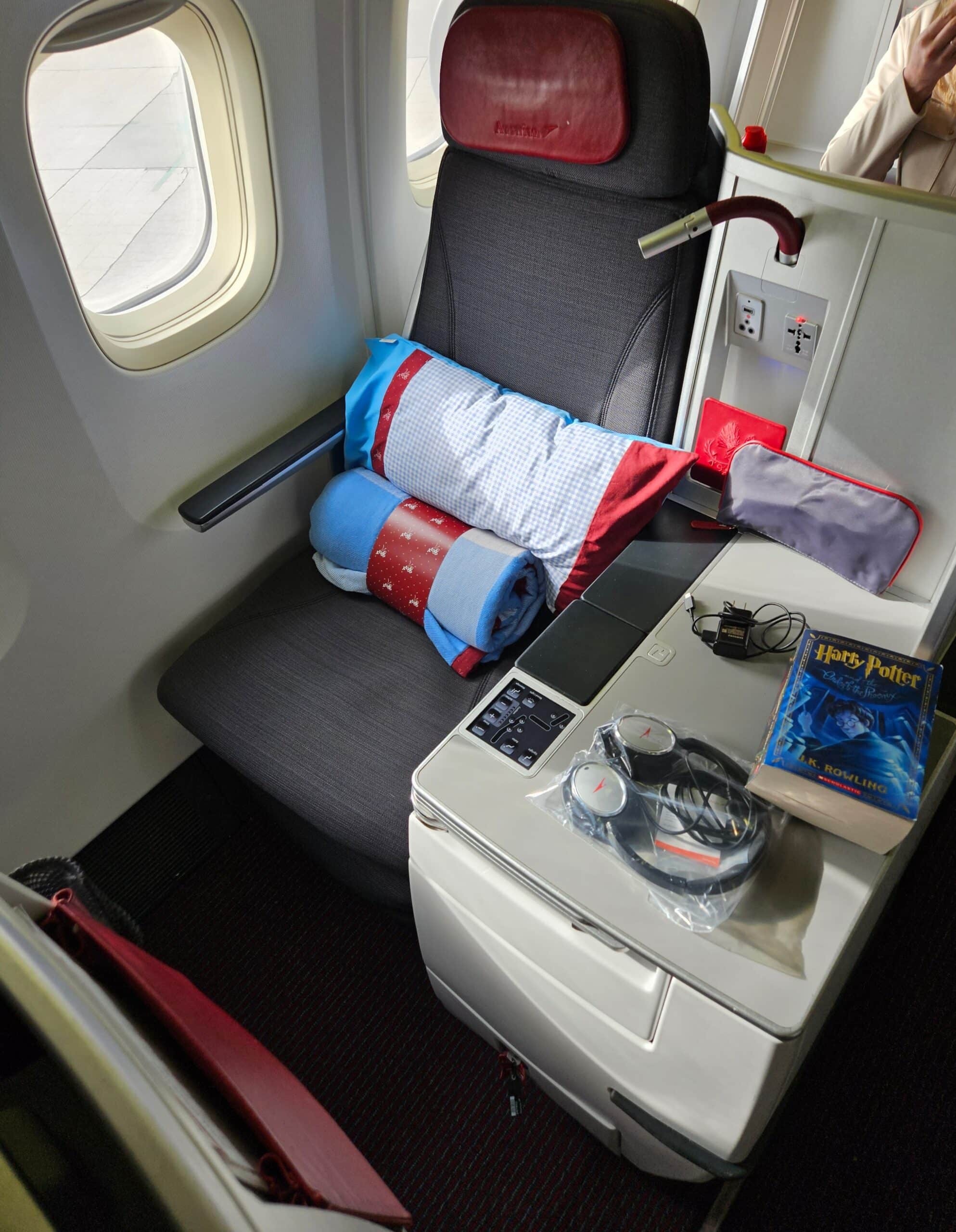 Austrian Airlines 767-300ER Business Class Review