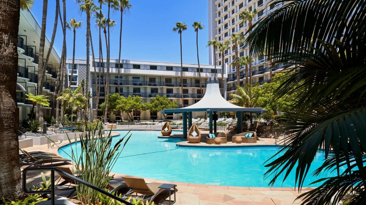 The 5 Best LAX Airport Hotels For Easy Access