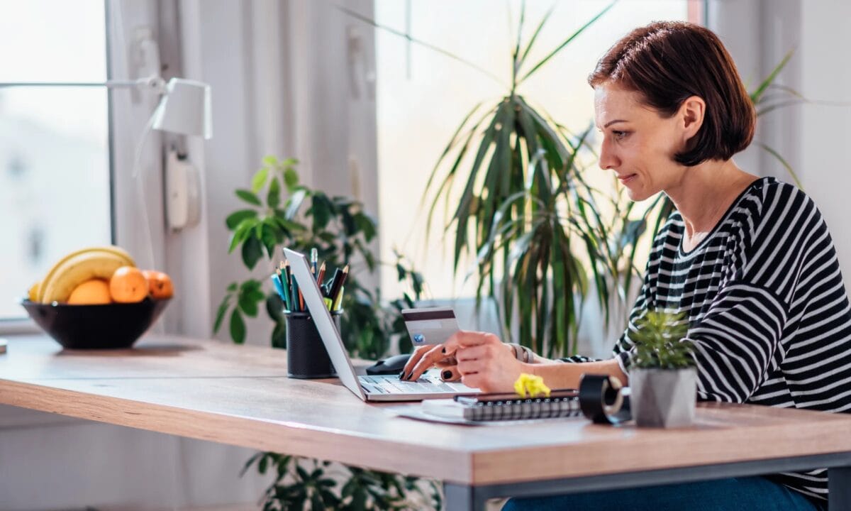 Chase Credit Card Customer Service Numbers [2025]