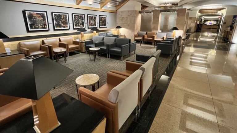 Dallas Fort Worth International Airport [DFW] - Ultimate Guide