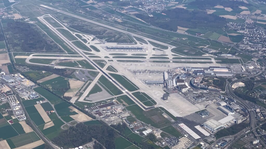 Zurich Airport (ZRH) Guide: Terminals, Lounges, Food, Transit, And ...